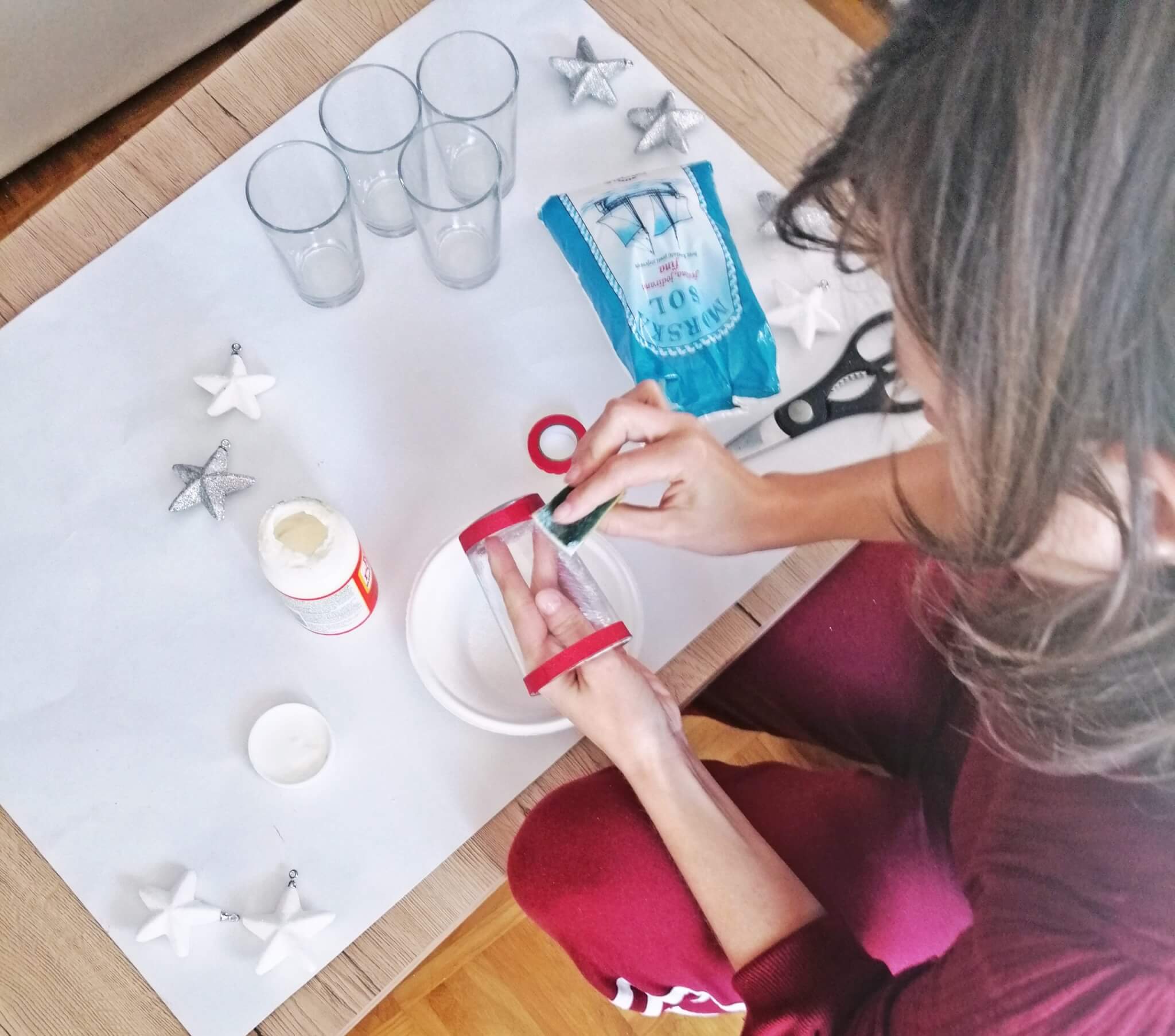 Ideje za darila: Naredi sam - svečnik - Just Ajda